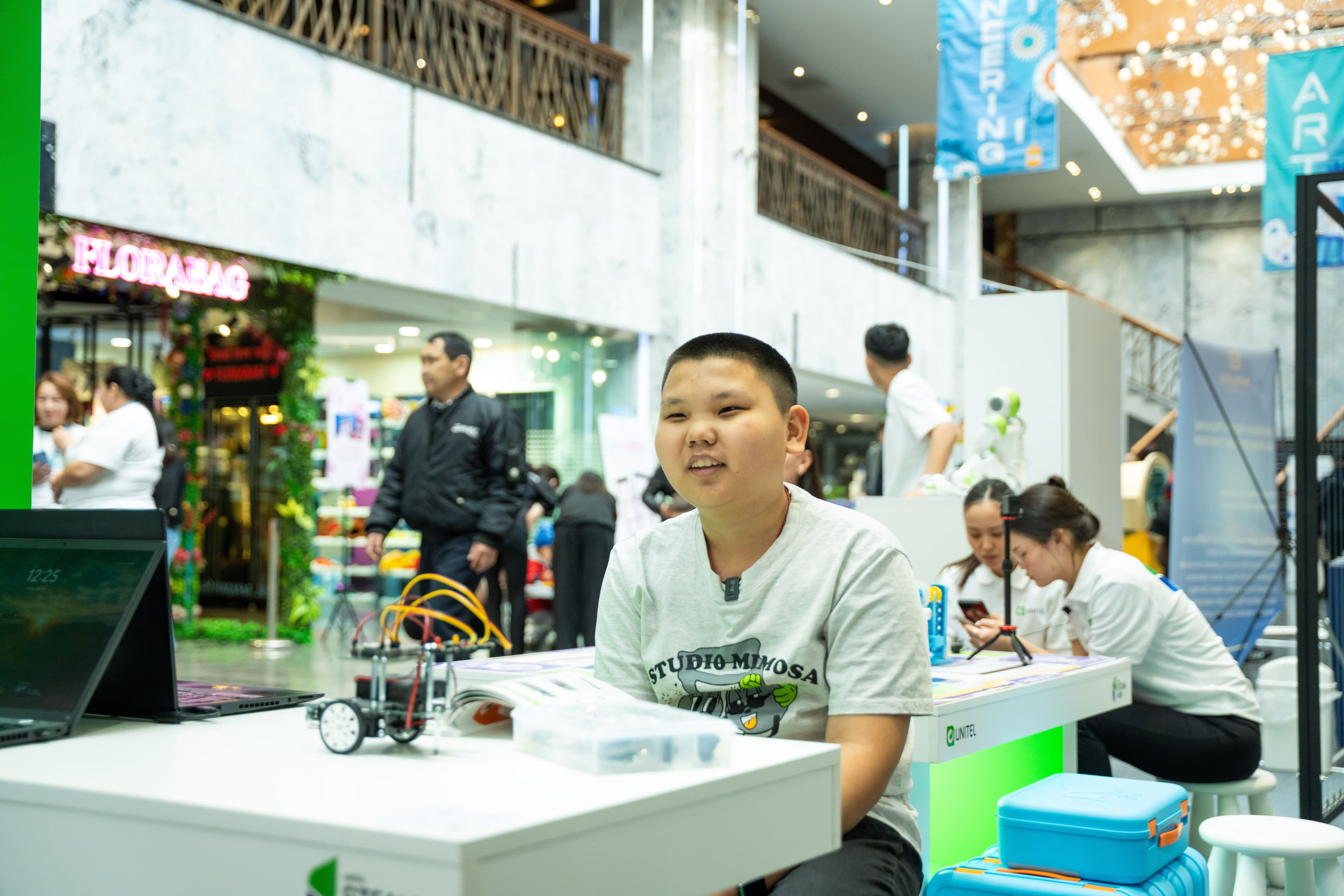 Б.Билгүүн: Би өвлийн амралтаараа Өвөрхангайд очиж роботын сургалтад суусан